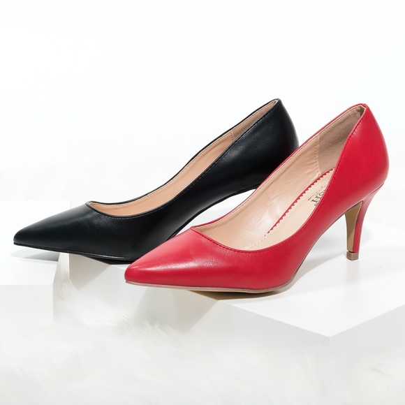 SunnyMia | Shoes | Black Pointe Toe Pump | Poshmark